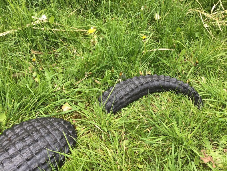 Crocodile / Alligator Stone Concrete Statue Garden Ornament Gift Free ...