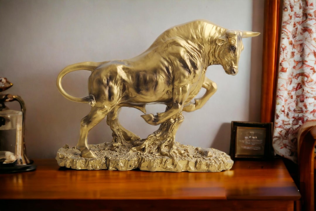 Gold Bull Statue /decorative Bull Statue / Spanish Bull Statue / Bull ...