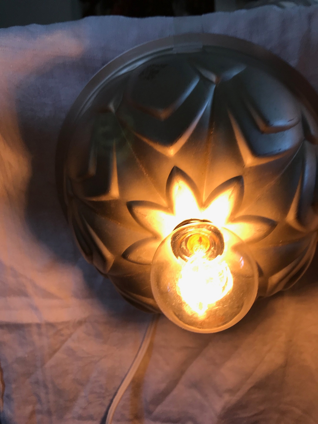 Bundt Pan Wall Light - Etsy