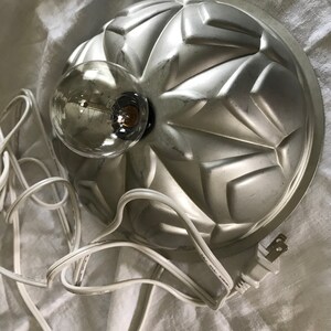 Bundt Pan Wall Light - Etsy