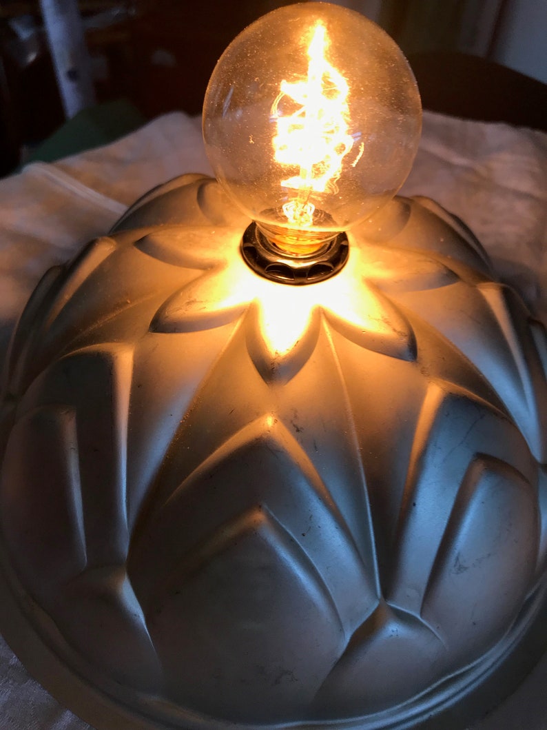 Bundt Pan Wall Light - Etsy