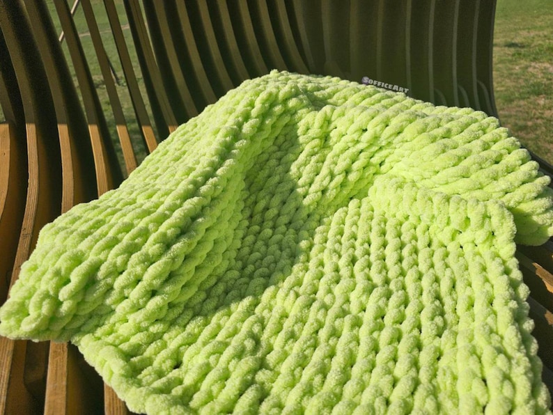 Beginner Chunky Finger Knitting Pattern - Alize Puffy Blanket PDF ...