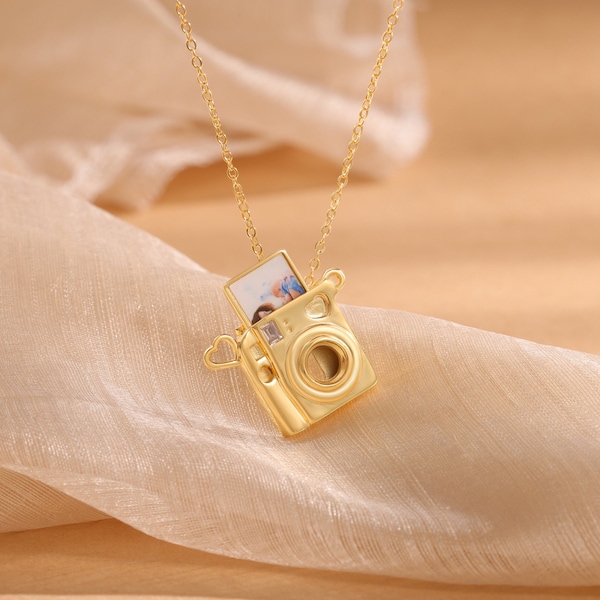 Camera Locket - Etsy