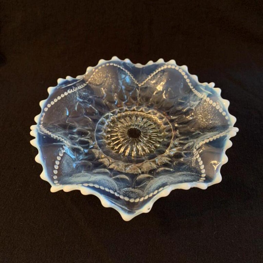 Vintage Dugan Glass Bowl - White Fishscale & Beads Pattern 6.5" X 1.5 ...