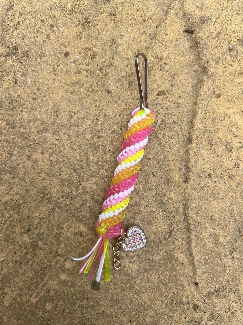 5 String Spiral Twist Stitch Scoubidou Keychain Colorful Handmade ...