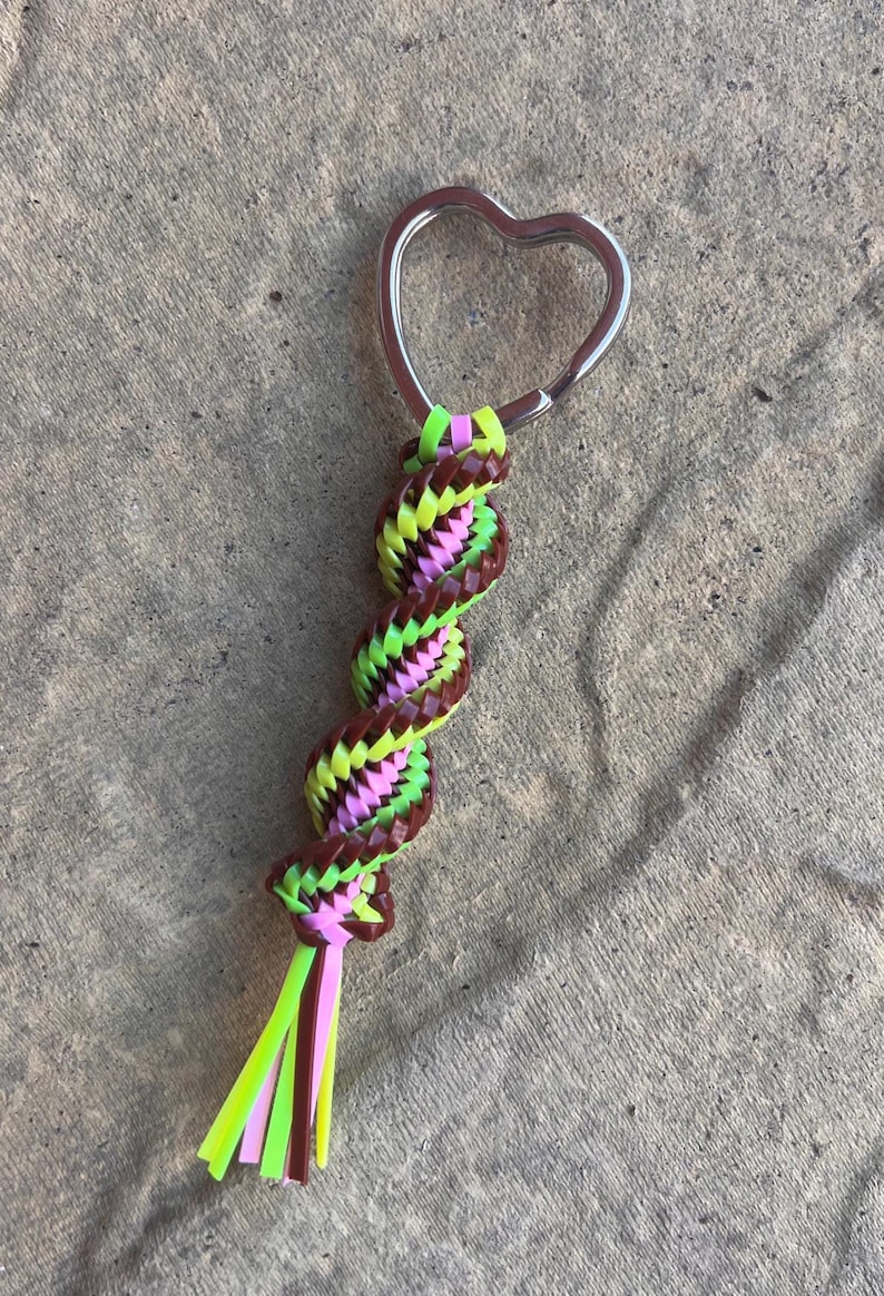Scoubidou Keychain - Colorful Handmade Boondoggle Gimp Scoobies Rexlace ...