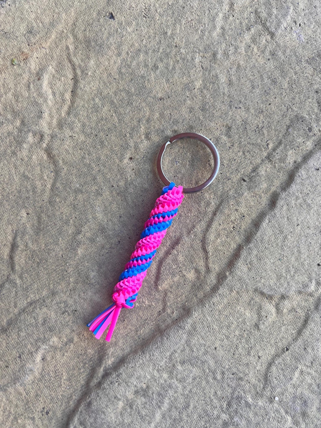 5 String Spiral Twist Stitch Scoubidou Keychain Colorful Handmade ...