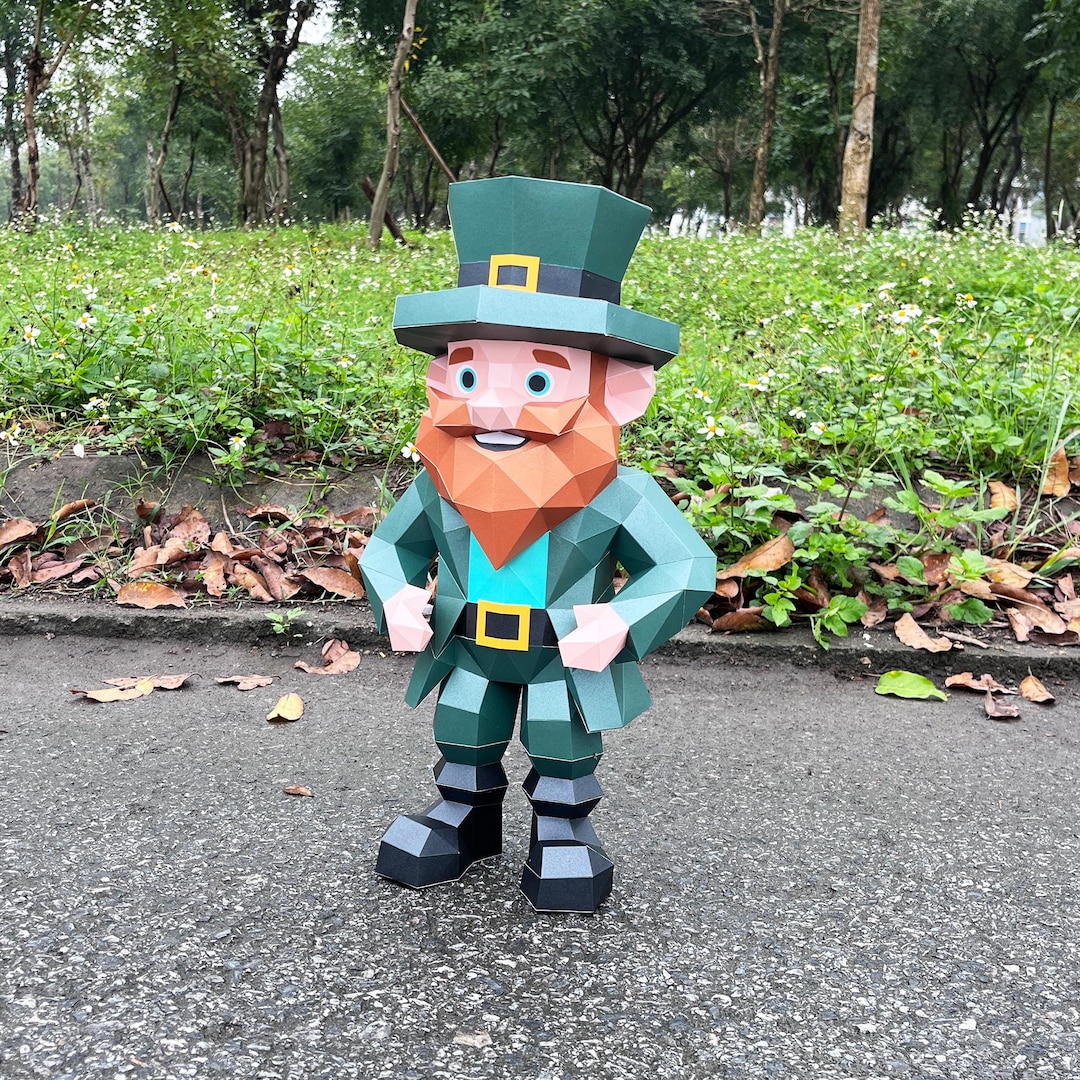 3D Leprechaun Papercraft Template – St. Patrick's Day Origami Sculpture ...
