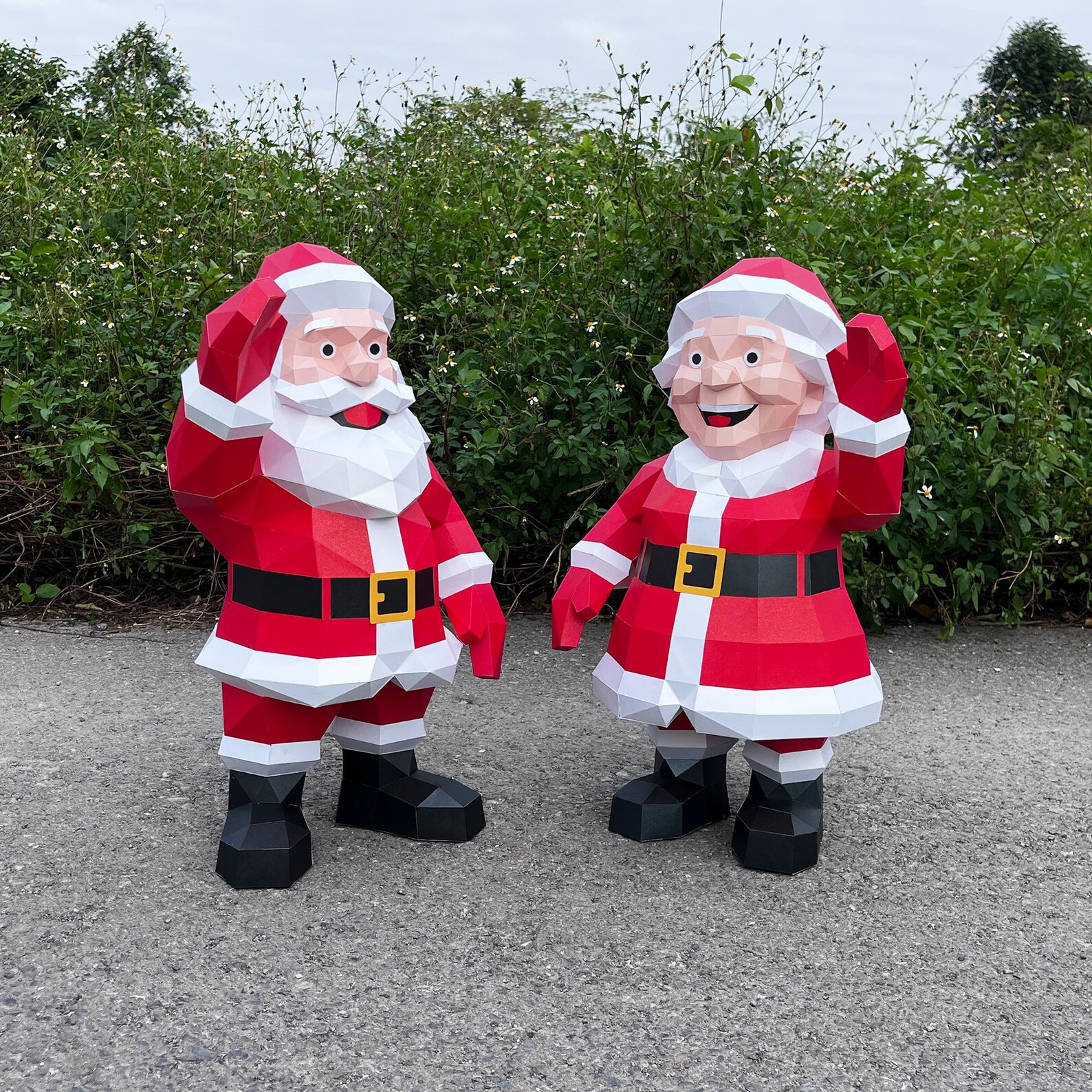 Santa & Mrs. Claus Papercraft, 3D Christmas Decor (PDF, SVG) - Etsy