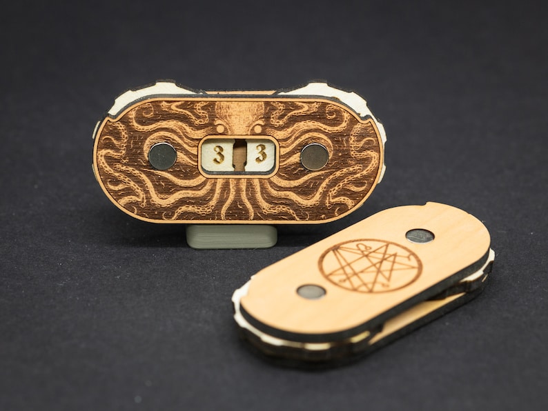 Hit Point and Game Point Counter Hardwood Magnetic Tabletop, D&D ...