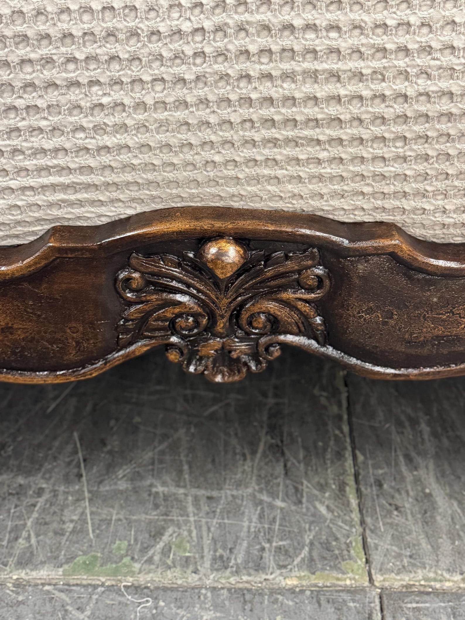 Luxurious Solid Wood Queen Bed - Handcarved Queen Size Bedframe, Solid ...