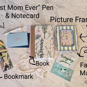 Surprise Book - MOM BOOK - Blind Date With a Book - Mother's Day Gift ...