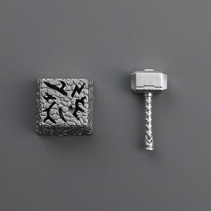 KEYZ Thor's Hammer Resin Keycap With Magnetic Hammer Attachment Resin ...