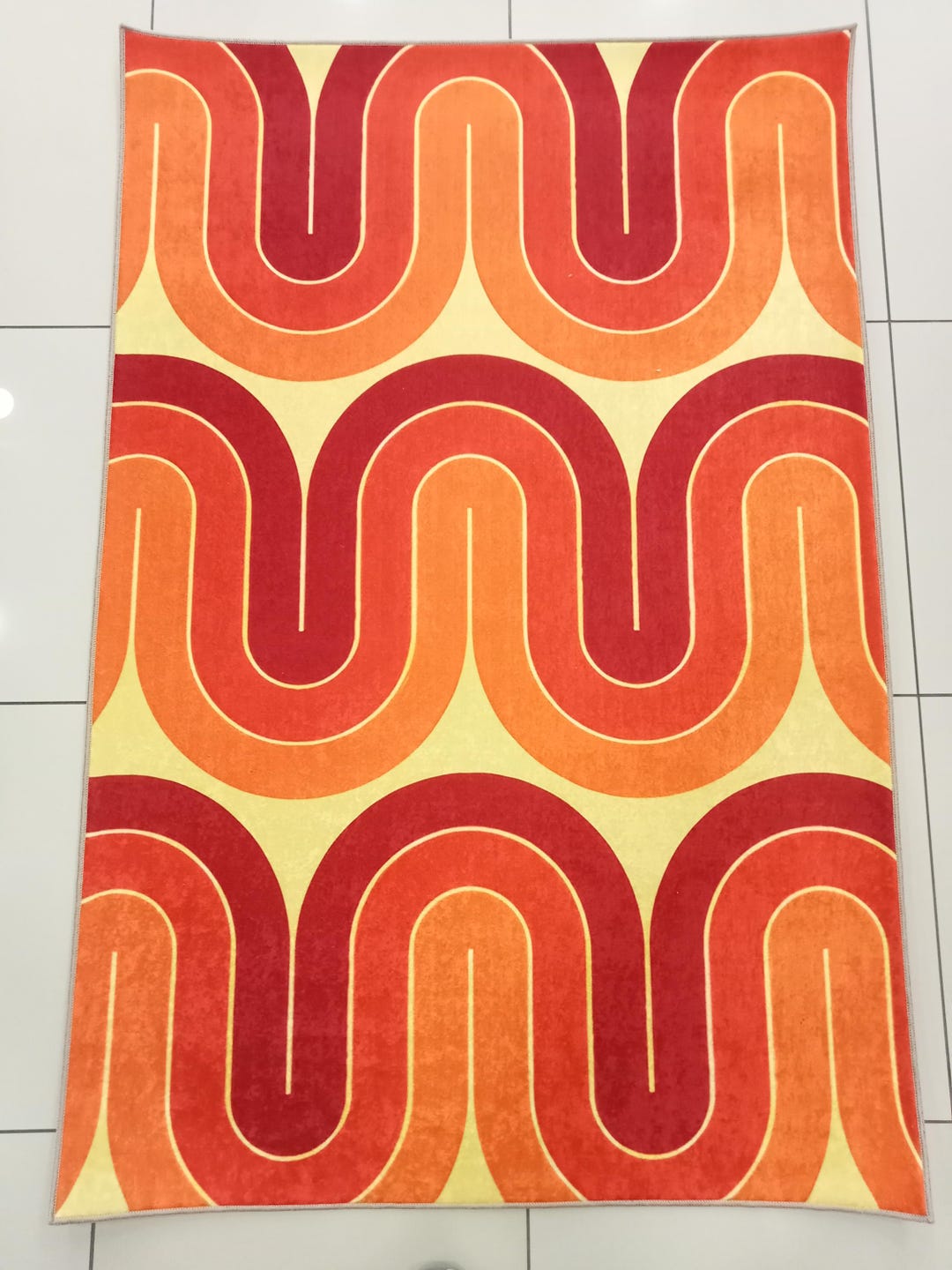 Retro Style Orange-yellow Curved Pattern Rug, Retro Wave Rug, Modern ...