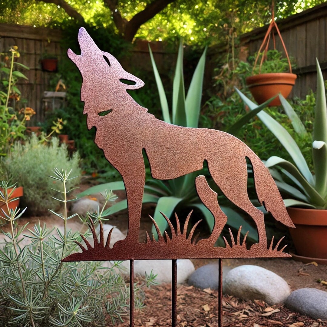 Rustic Howling Coyote Garden Sculpture - Garden Stake - Etsy