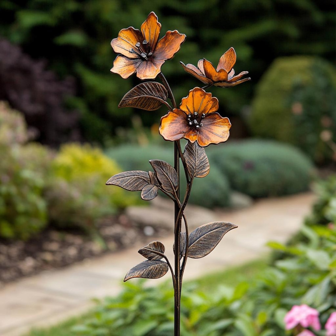 Triple Flower Rustic Metal Garden Sculpture - Garden Stake - Etsy