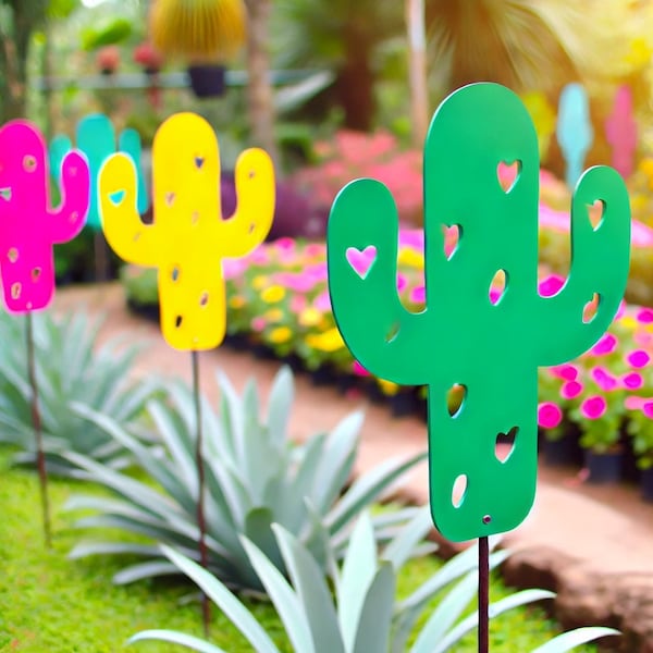 Rustic Arizona Cactus Metal Garden Stake Garden Stakes - Etsy