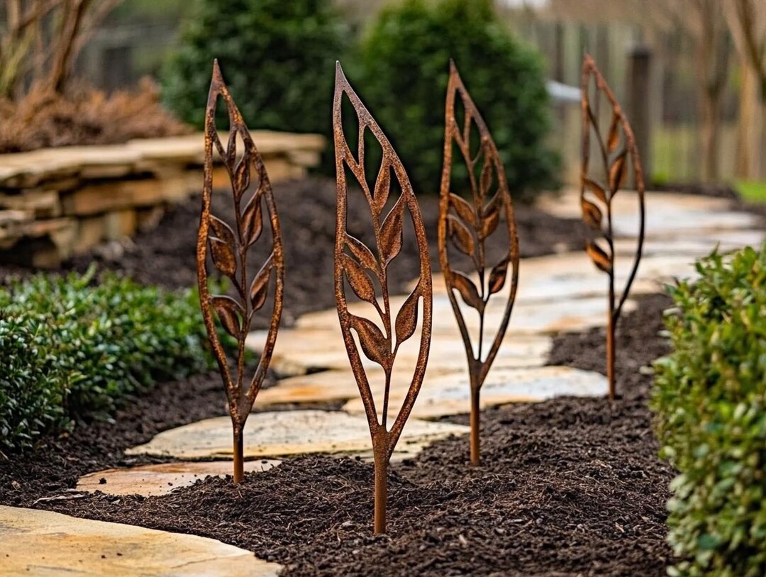 36" Set of 4 Rustic Leaf Pathway Garden Stakes - Garden Stake - Etsy