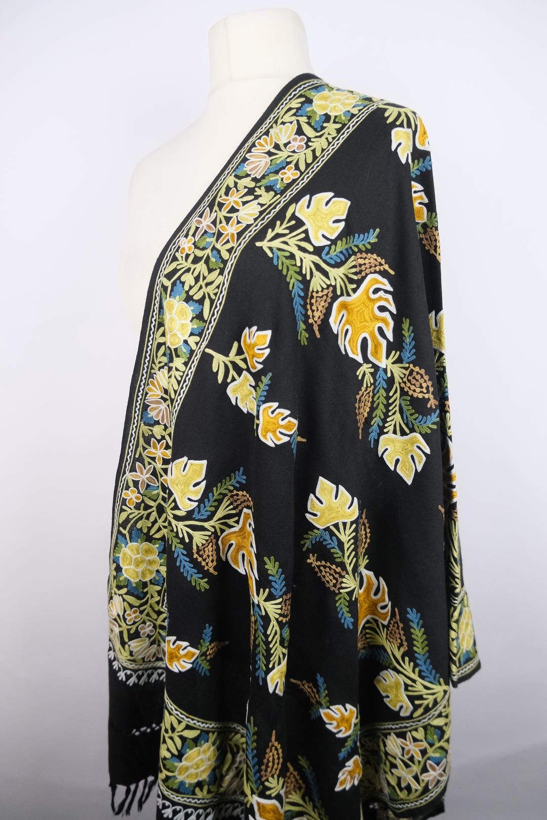 Exclusive Black Cashmere Indian Shawl With Multicolour Floral ...