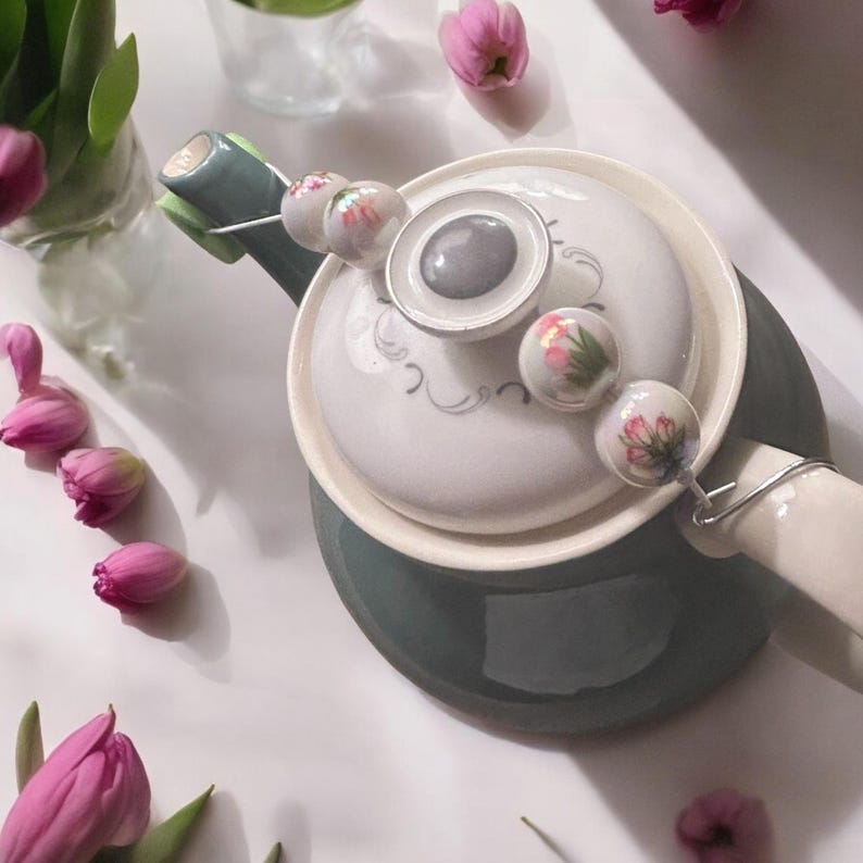 TULIPS Teapot Drip-catcher and Lid Holder (with Clasp) - Etsy