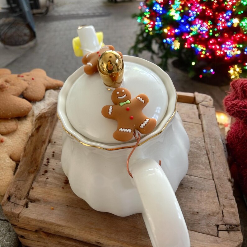 Gingerbread Cookies Teapot Drip-catcher and Lid Holder - Etsy