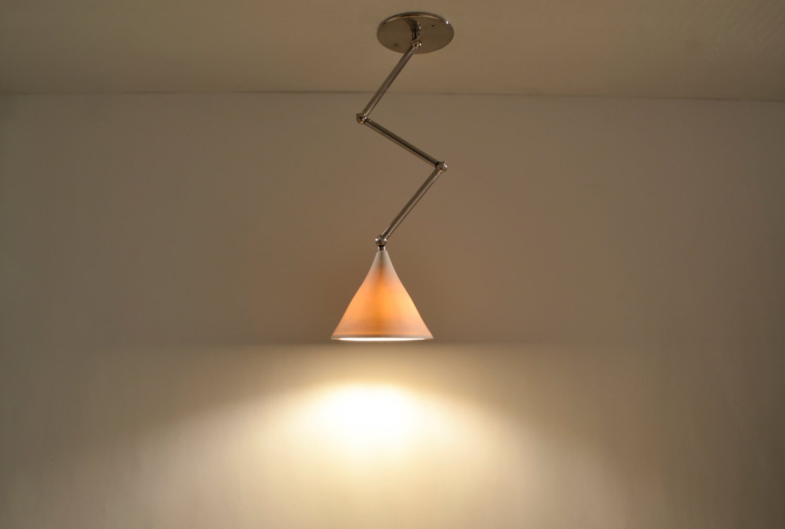 GRAMOPHONE Z-LIGHT : Porcelain Light Fixture Adjustable - Etsy