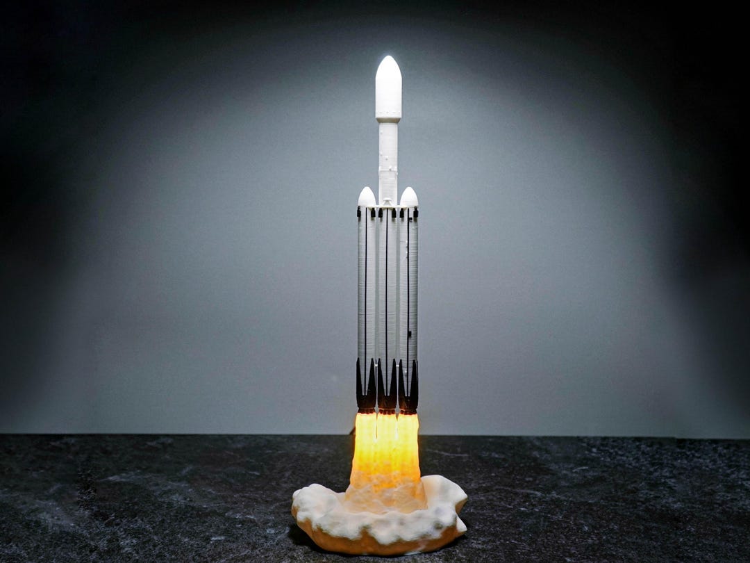 Spacex Falcon 9 Heav Space Rocket Scale Model for a Gift for a Space ...