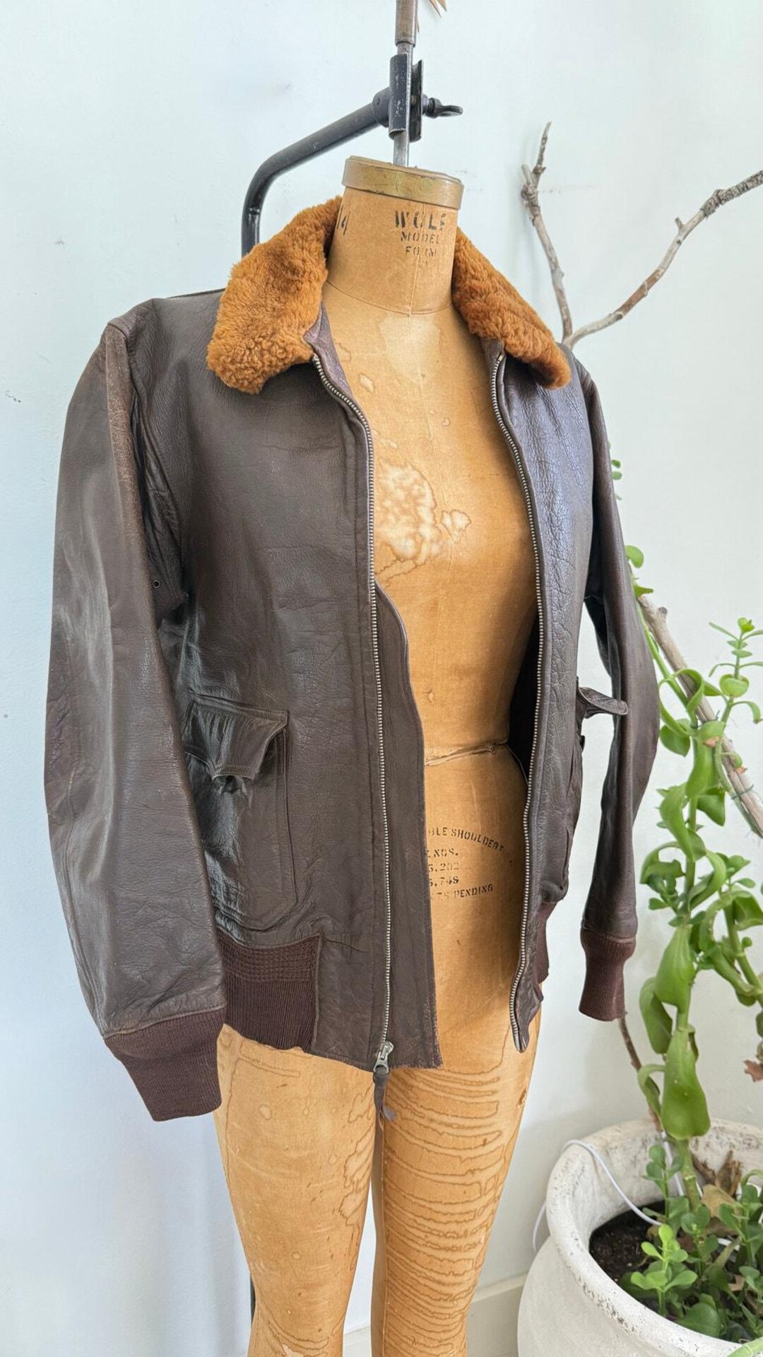 Vintage WWII U.S. Navy M-422A Flight Bomber Jacket | 1940s Leather ...