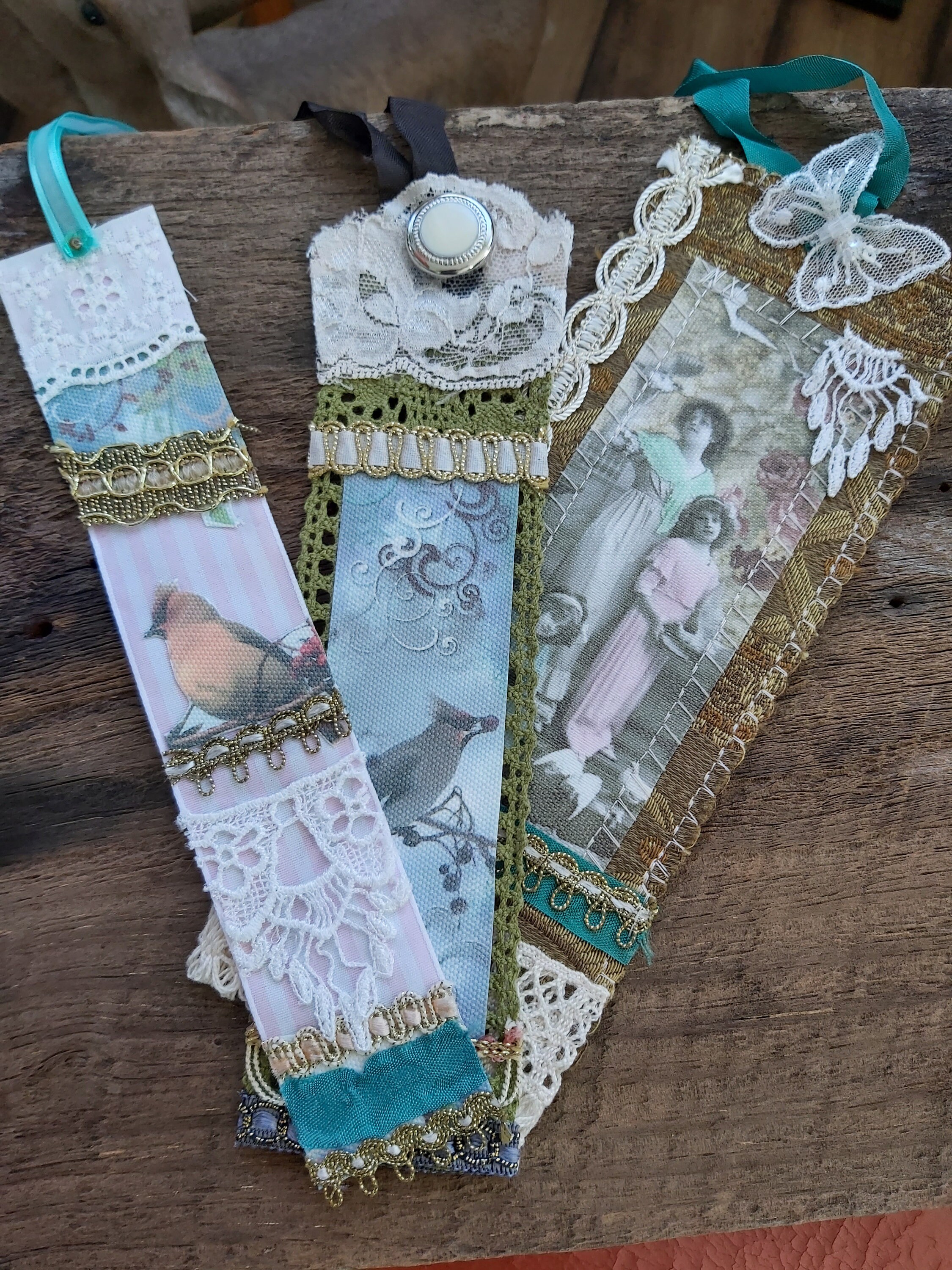 Fabric Bookmarks Gift set of 3 Mix medium bookmarks Sew | Etsy