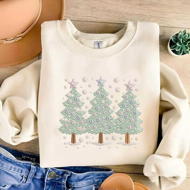 Christmas Tree Embroidery Design: Winter Holiday Machine File (digital ...