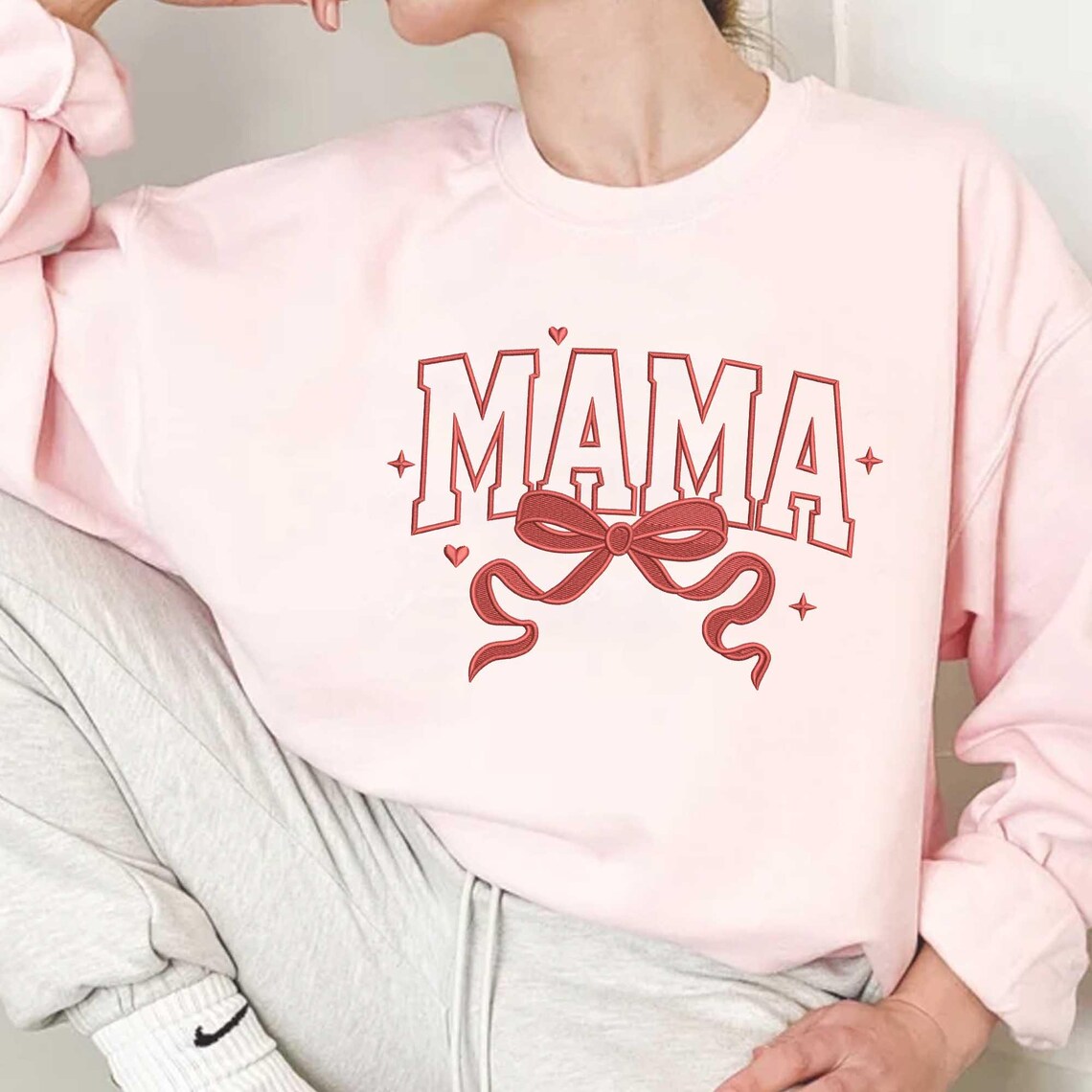 MAMA Embroidery Design, Block Letters With Big Bow and Hearts ...