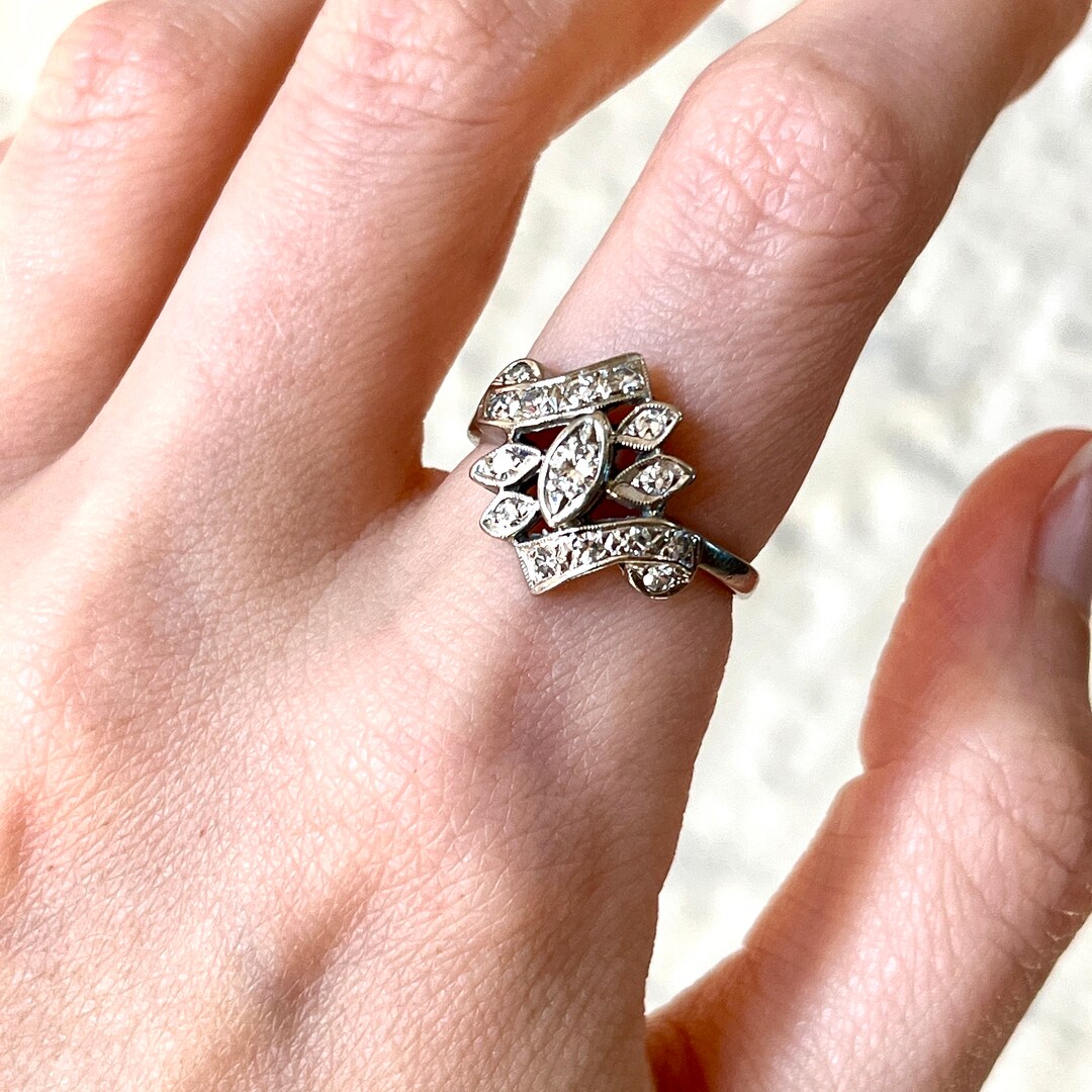 Vintage 14K White Gold Mid Century Modern Diamond Cocktail Ring Size 8. ...