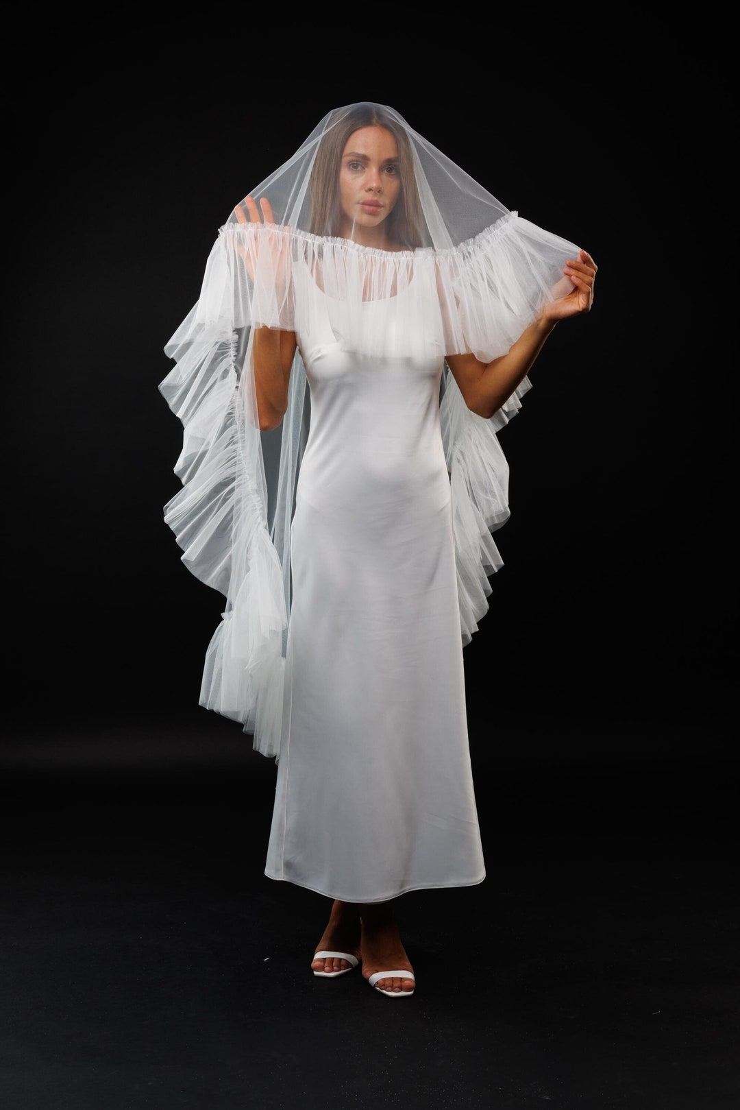 Ruffle Wedding Veil, Two-tiered Bridal Veil With Blusher - Etsy