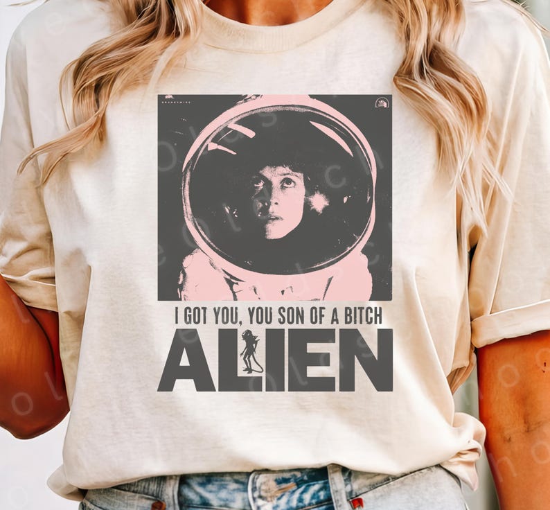 Vintage Alien Movie PNG, Retro Sci-fi Horror Film Clipart, Ellen Ripley ...