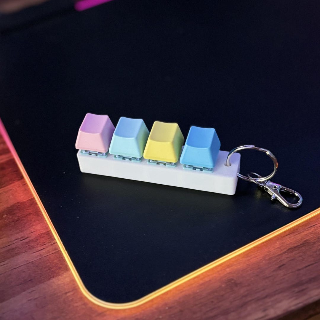 Mechanical Keyboard Fidget With Keychain Clip | White Base | Custom ...