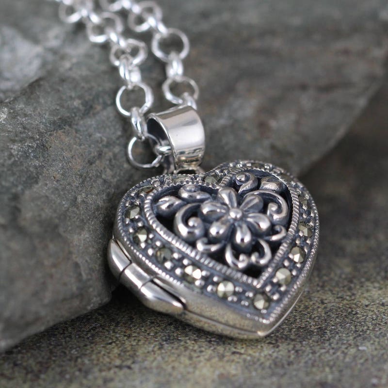 Scent Locket - Etsy
