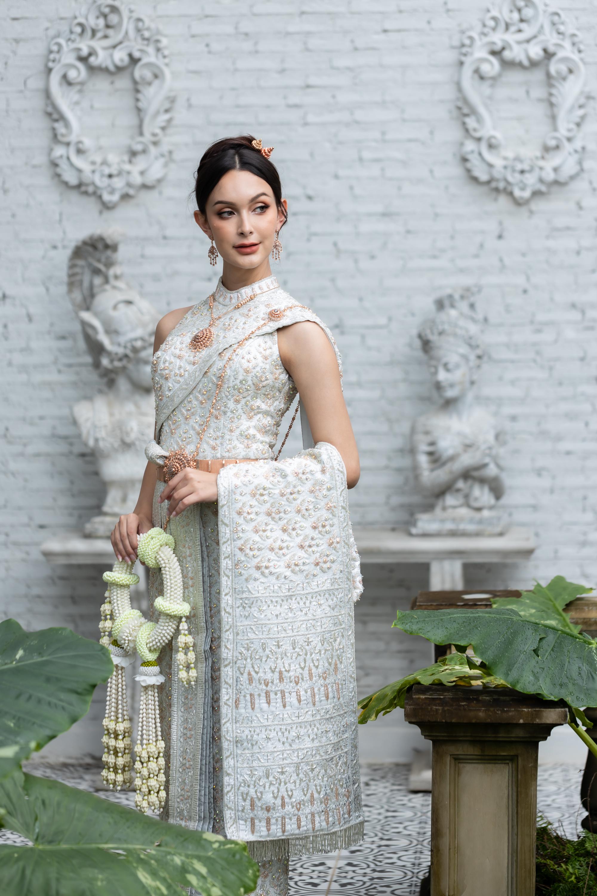 Luxury Traditional Thai/khmer Bridal Dress| Handmade Bead Embroidery ...
