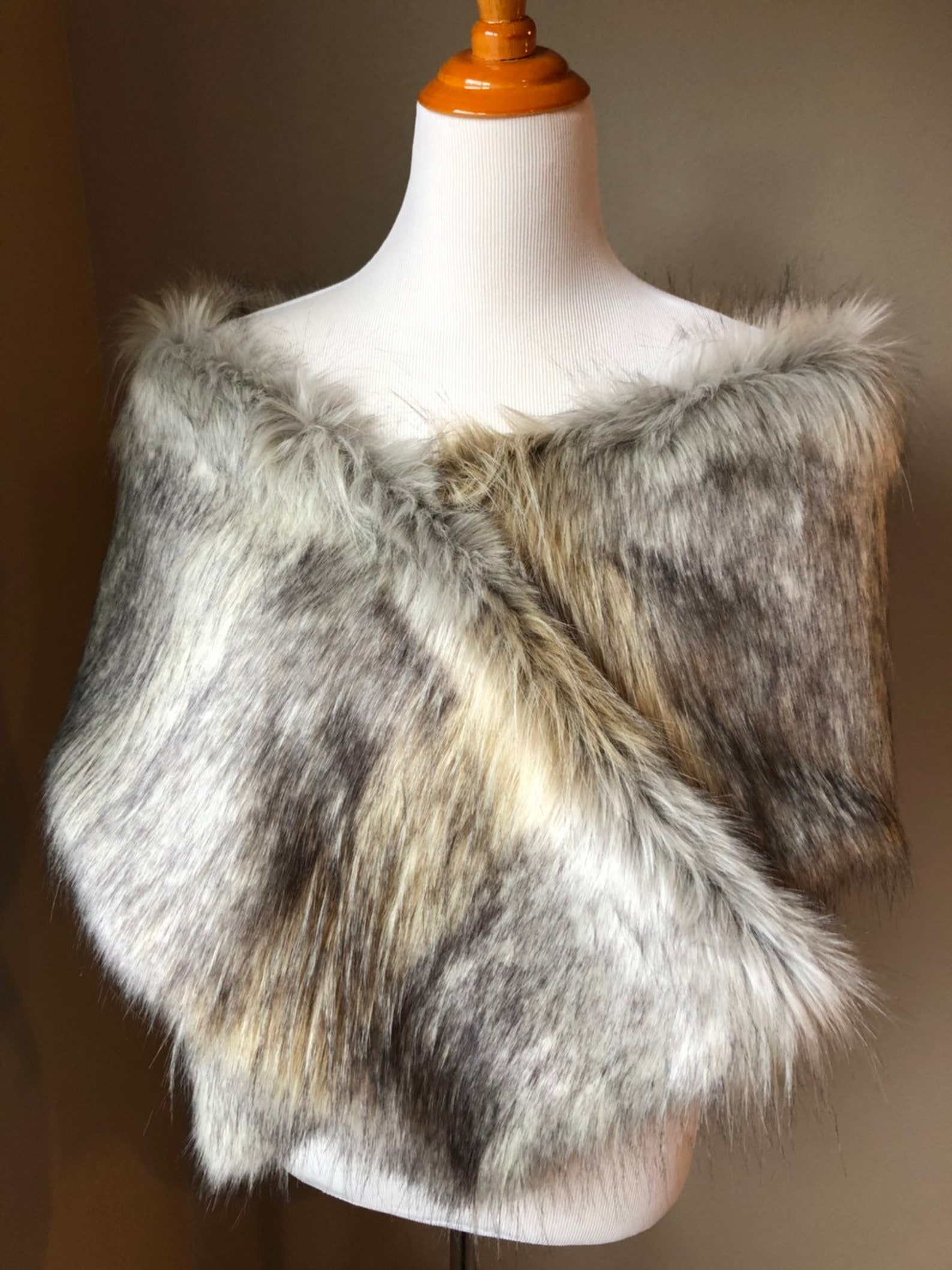 Faux Fur Wrap Arctic Wolf Stone Faux Fur Shawl Women's - Etsy