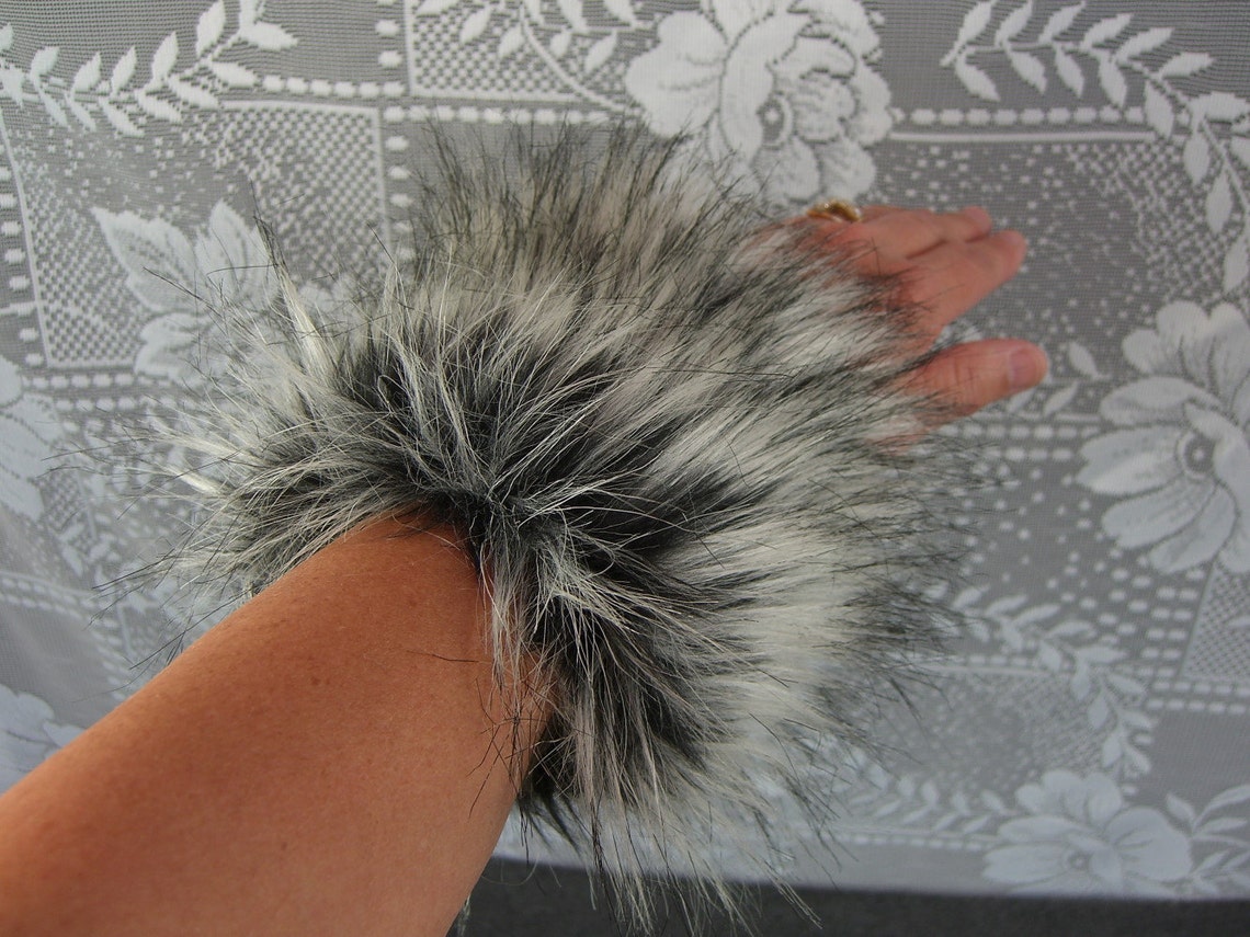 Faux Fur Wrist Cuffs, Fur Sleeves, Wrist Warmers, Siberian Husky Fur ...