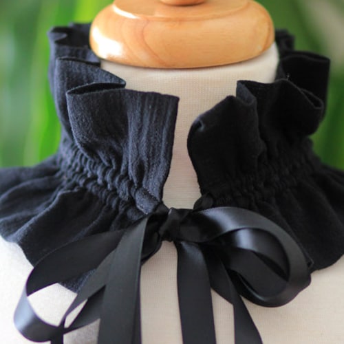 Victorian Style Fashion Collar Ruffled Choker in Khaki - Etsy