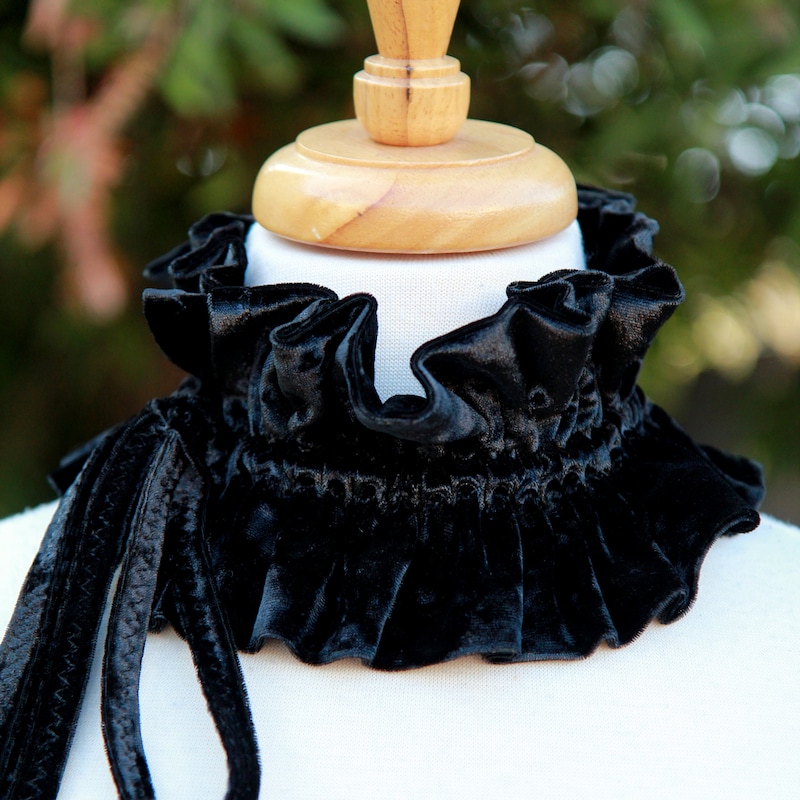 Choker Collar - Etsy