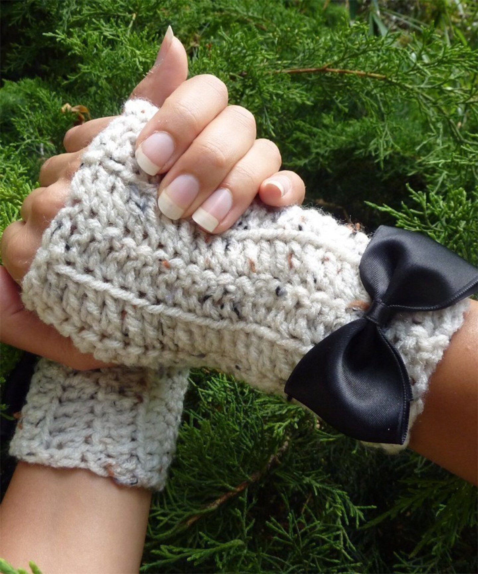 Oatmeal Fingerless Gloves by Mademoiselle Mermaid - Etsy