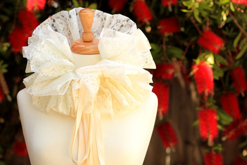 Ivory Lace Collar Fashion Neck Ruff for Burlesque or - Etsy