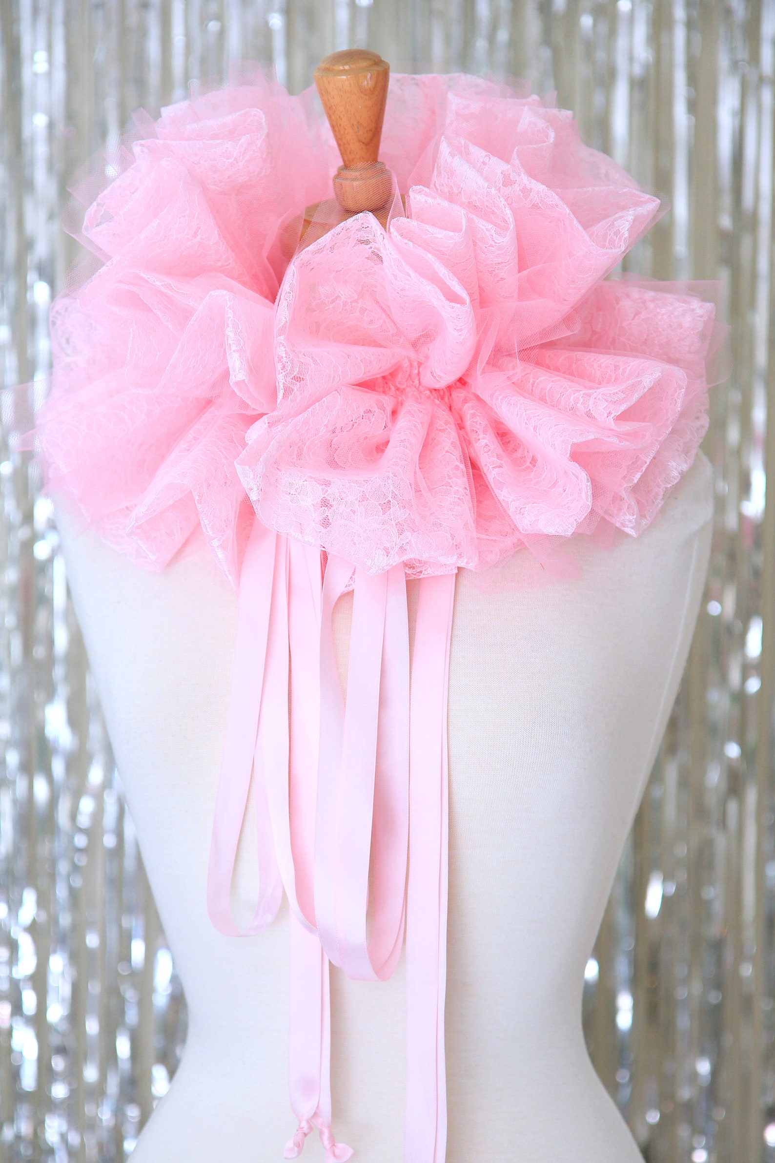 Valentine's Day Pink Lace Collar With Tulle Neck Ruff Elizabethan ...