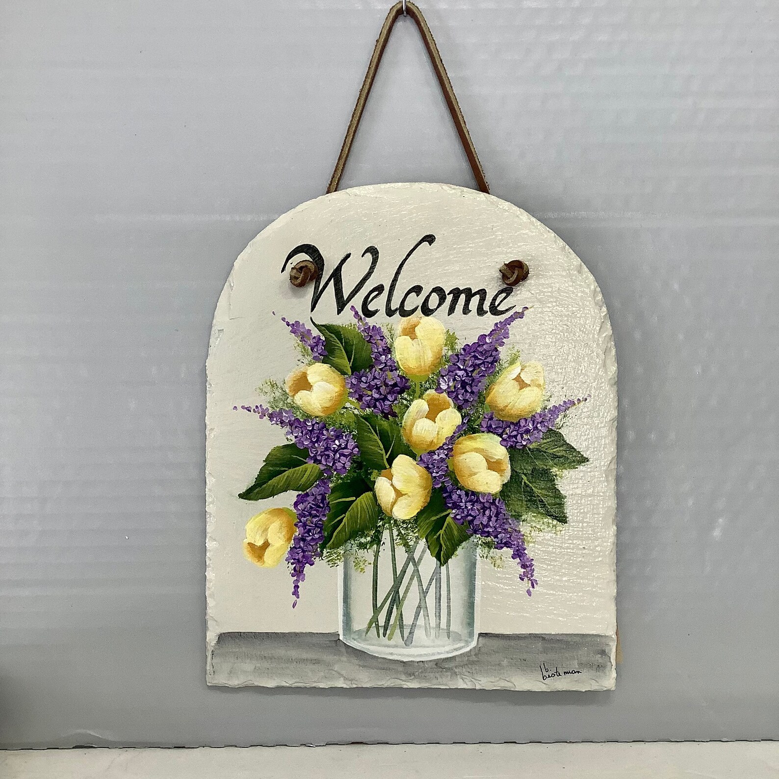 Sign-slate Welcome-lilacs Welcome Lilac With Yellow Tulips - Etsy