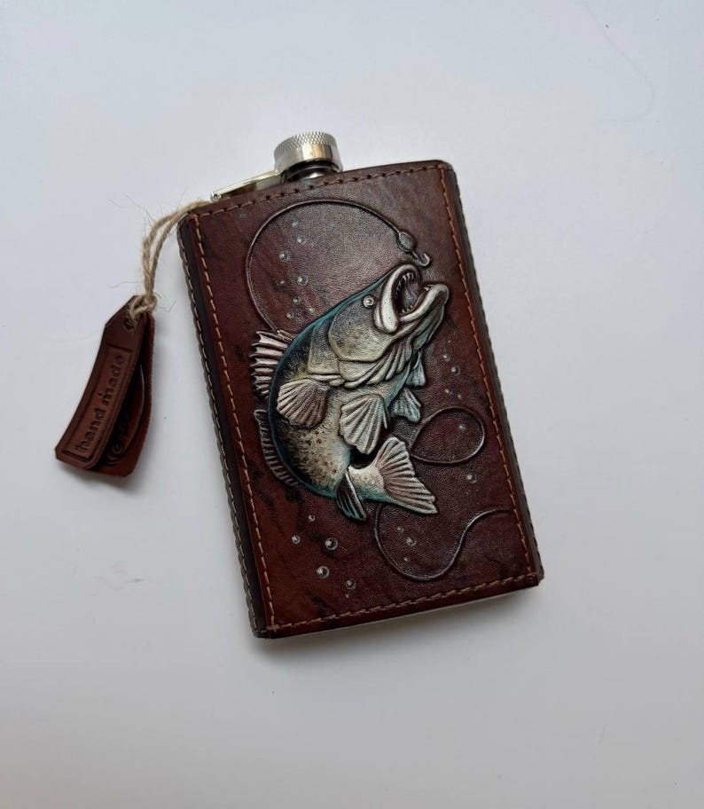 Fish Engraved Leather Flask for Men Drink Barware for Men Whiskey Flask ...