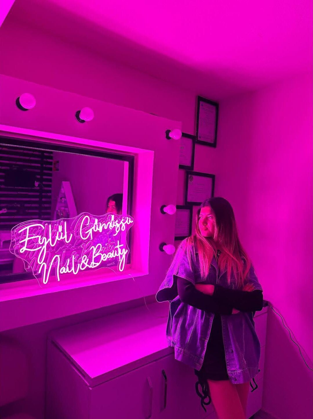 Custom Made Neon Signs | Personalized Light up Sign | Neon Name Sign ...