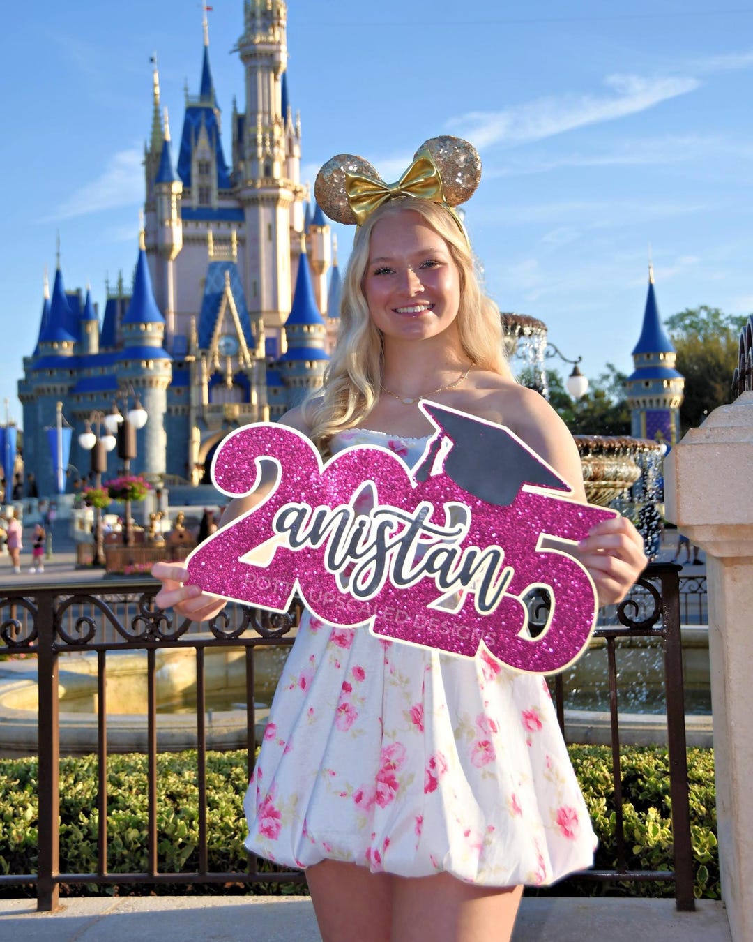 2025 Graduation Sign, Senior Pictures, Photography Prop, Grad Party ...