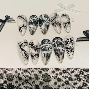 Black & White Centipede Inspired Press on Nails - Etsy