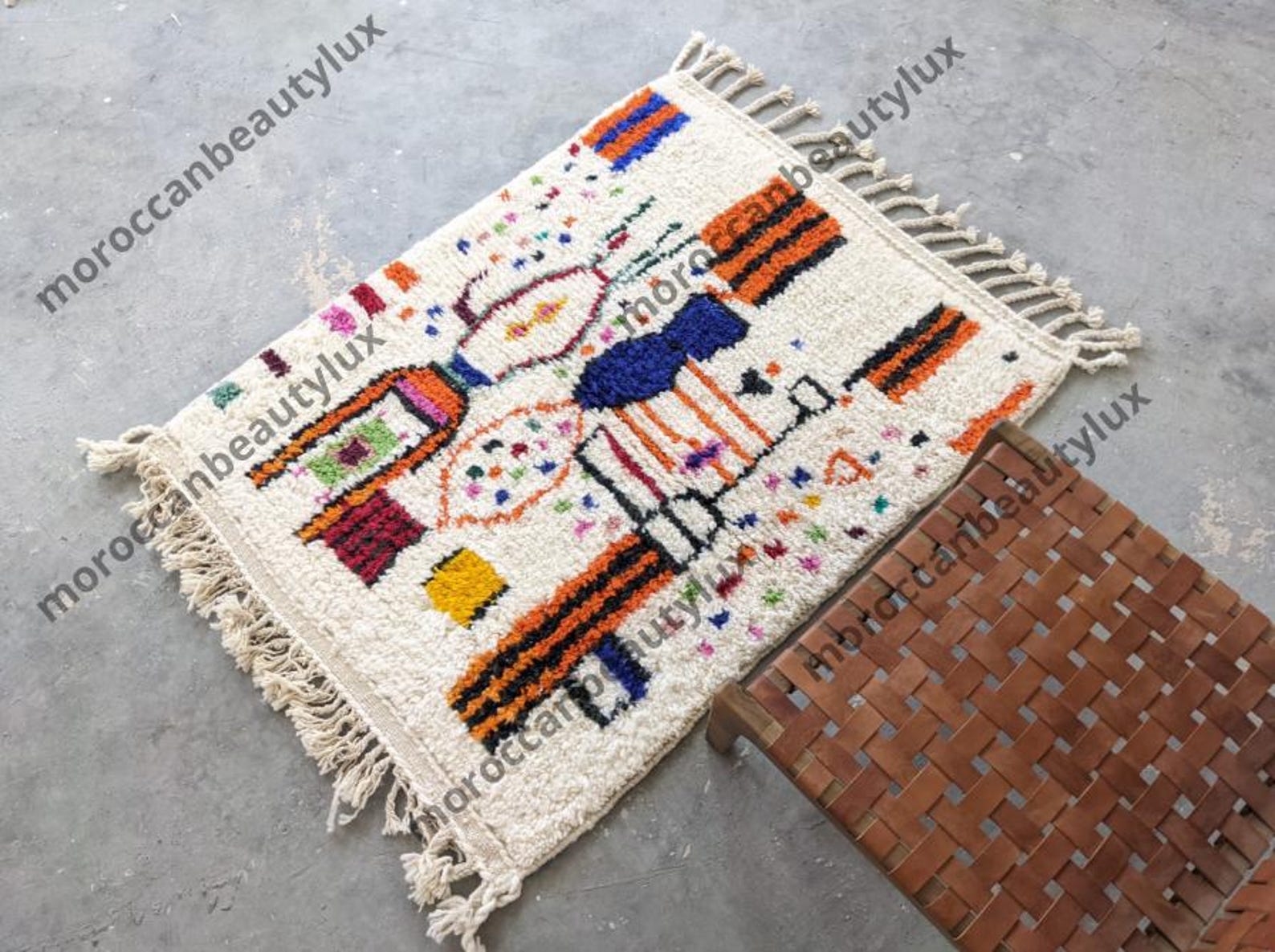 Small Traditional Azilal Rug 138 X 107 Cm | Handwoven Moroccan Berber ...